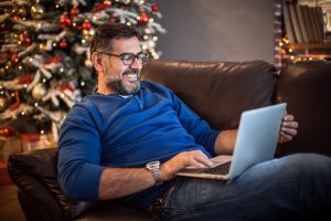 100 Free Gift Ideas People Will Actually Want to Receive