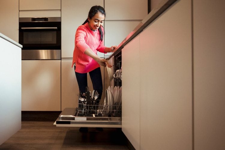 100 Free Gift Ideas People Will Actually Want to Receive