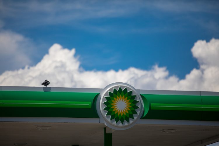 6 Best Gas Rewards Programs Save Money at the Pump