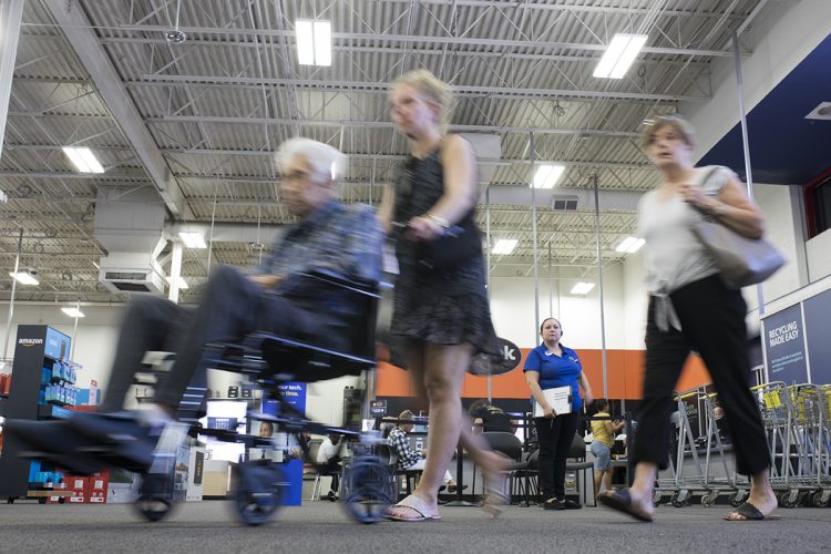 What You Need to Know to Land a Job at an In-Store Hiring Event