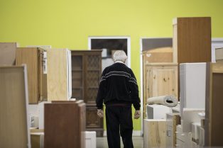 5 Tips for Buying Used Furniture: Here’s What to Look For