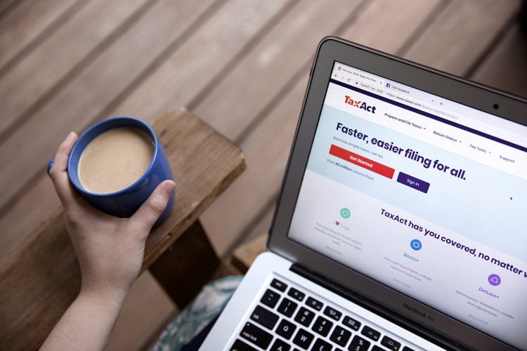 Free Tax Filing Is Possible with These 8 Handy Tools