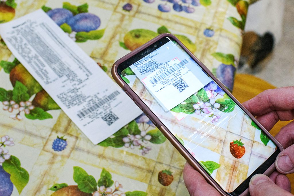 4 Apps That Will Pay You Money for Receipts Every Time You Shop