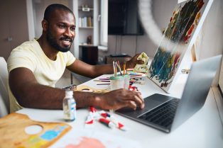 These 9 Websites Will Help You Learn Skills Free