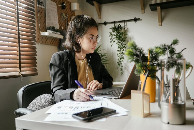 Consider These Jobs in Finance if You’re Good With Numbers