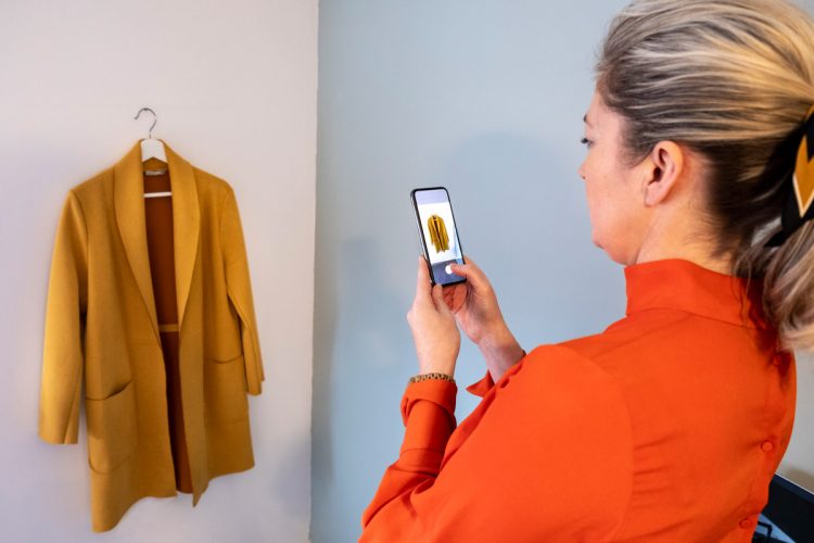 Our Guide to Launching an Online Clothing Resale Business