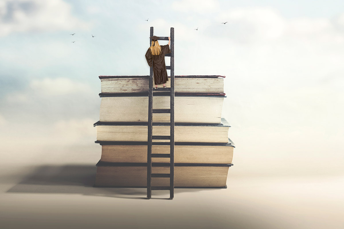 How to Pay for Grad School: 7 Tips to Limit Debt