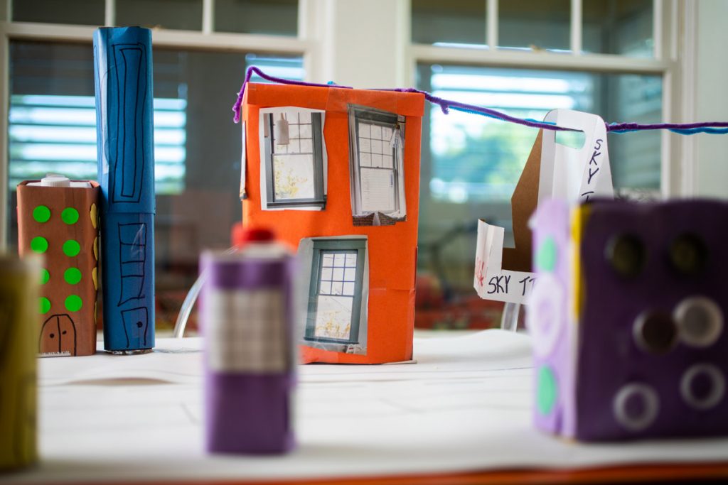 These 10 Easy, Cheap Craft Projects Will Keep Kids Busy for Hours