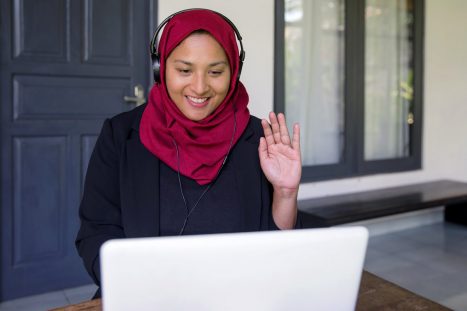 16 Best Early Morning Jobs for Early Risers