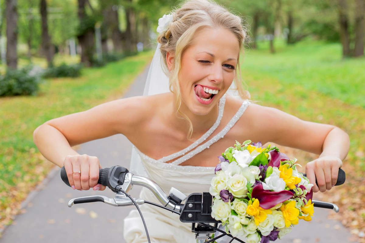 Dear Penny: Is My Niece Tacky for Using GoFundMe to Pay for Her Wedding?