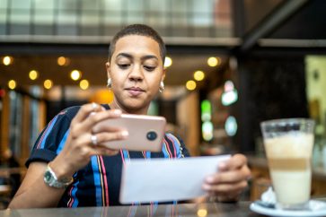 How To Cash a Check Without a Bank Account