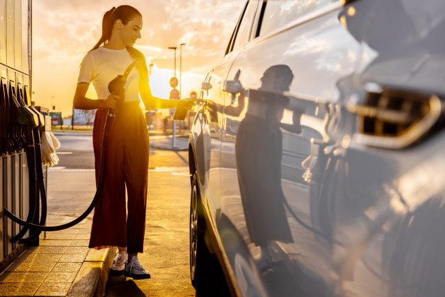 25 Grocery Fuel Rewards Programs That Will Cut Your Gas Costs