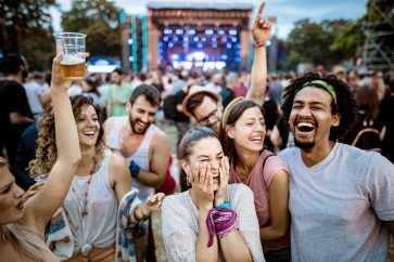 How To Get Cheap Concert Tickets to See Your Favorite Performers