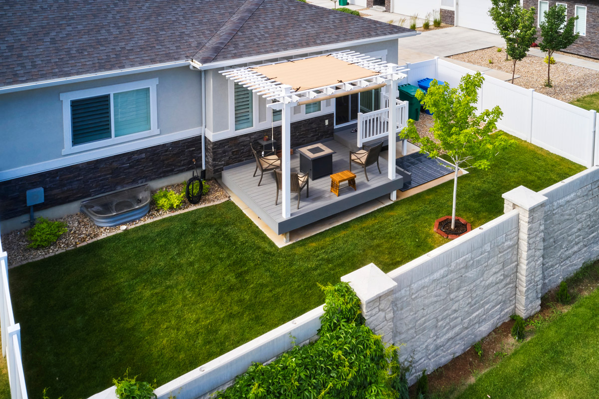 9 Cheap Ways to Block a Neighbor’s View for Less than $100