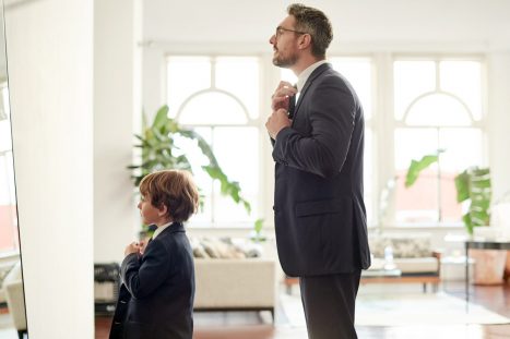 What Is Business Professional Attire? A Guide to How to Dress for Work