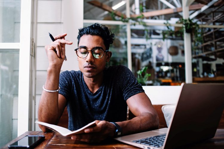 Ready to Start Freelancing? Here's How to Build Your Freelance Resume