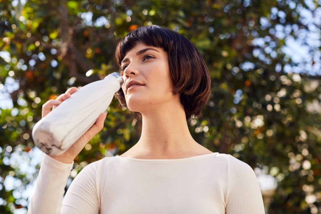 5 Budget-Friendly Alternatives to Disposable Plastic Water Bottles