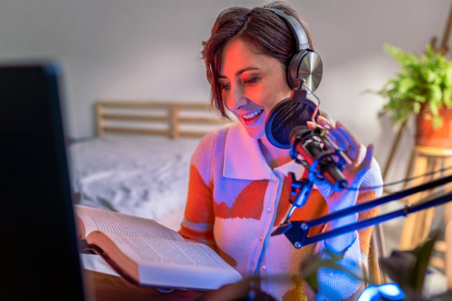 How to Become an Audiobook Narrator | Beginner's Guide
