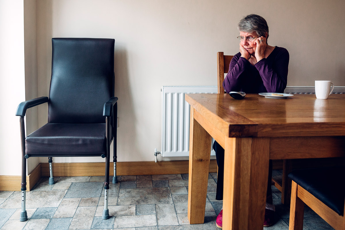 What to Do When a Spouse Dies: Your Financial Checklist