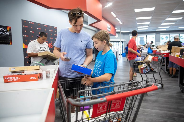 What’s a Bin Store, and Why Are They Showing Up Everywhere?