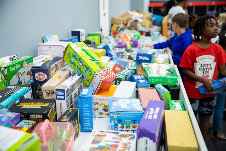 What’s a Bin Store, and Why Are They Showing Up Everywhere?