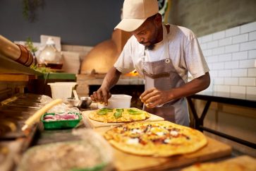 How to Start a Ghost Kitchen: 8 Steps to Starting a Virtual Restaurant