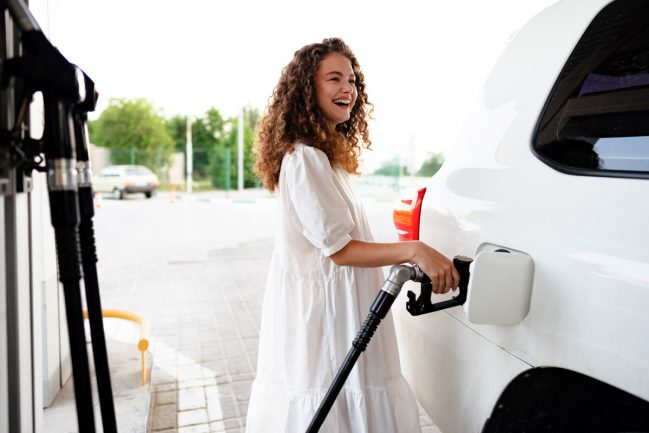 6 Best Gas Rewards Programs Save Money at the Pump