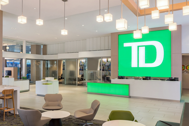 Advantages of In-Person Banking vs Online-Only - The Penny Hoarder