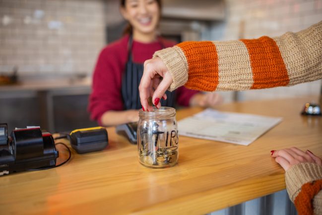 Use Our Ultimate Guide on How Much to Tip