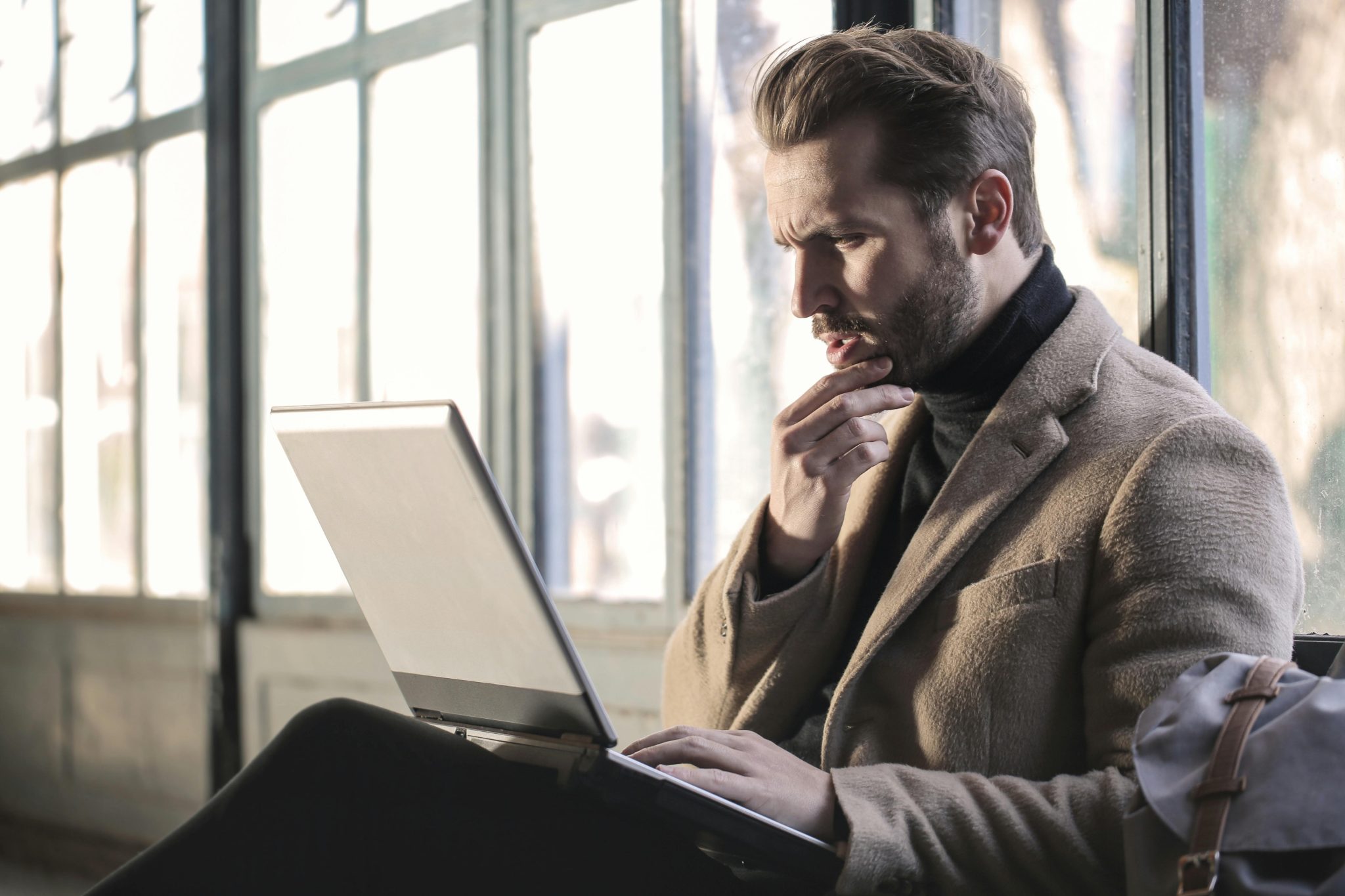 How to Invest Using AI Investing Platforms in 2026