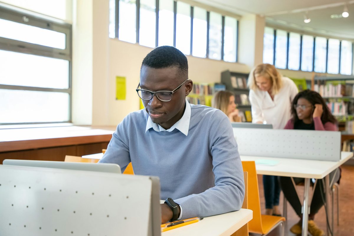 College Student Budget: A Realistic Monthly Example + Tips